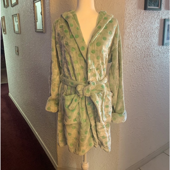 Kashmere Collections | Bath & Body | Kashmere Collections Robe | Poshmark